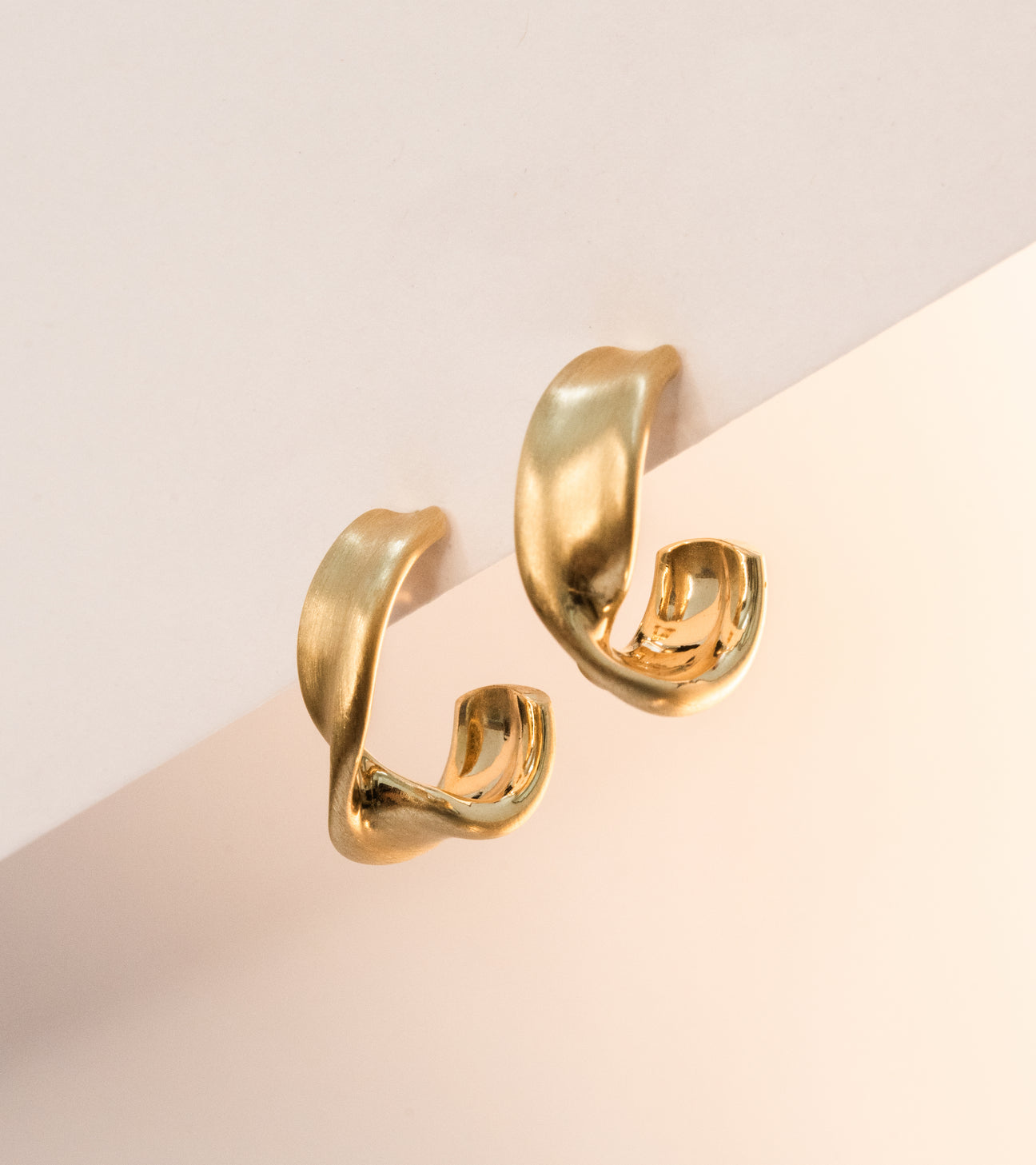 Ring Sizing 101: How to determine your ring size – Marrow Fine